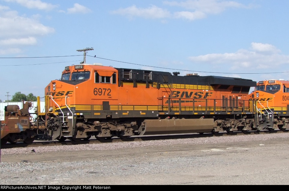 BNSF 6972